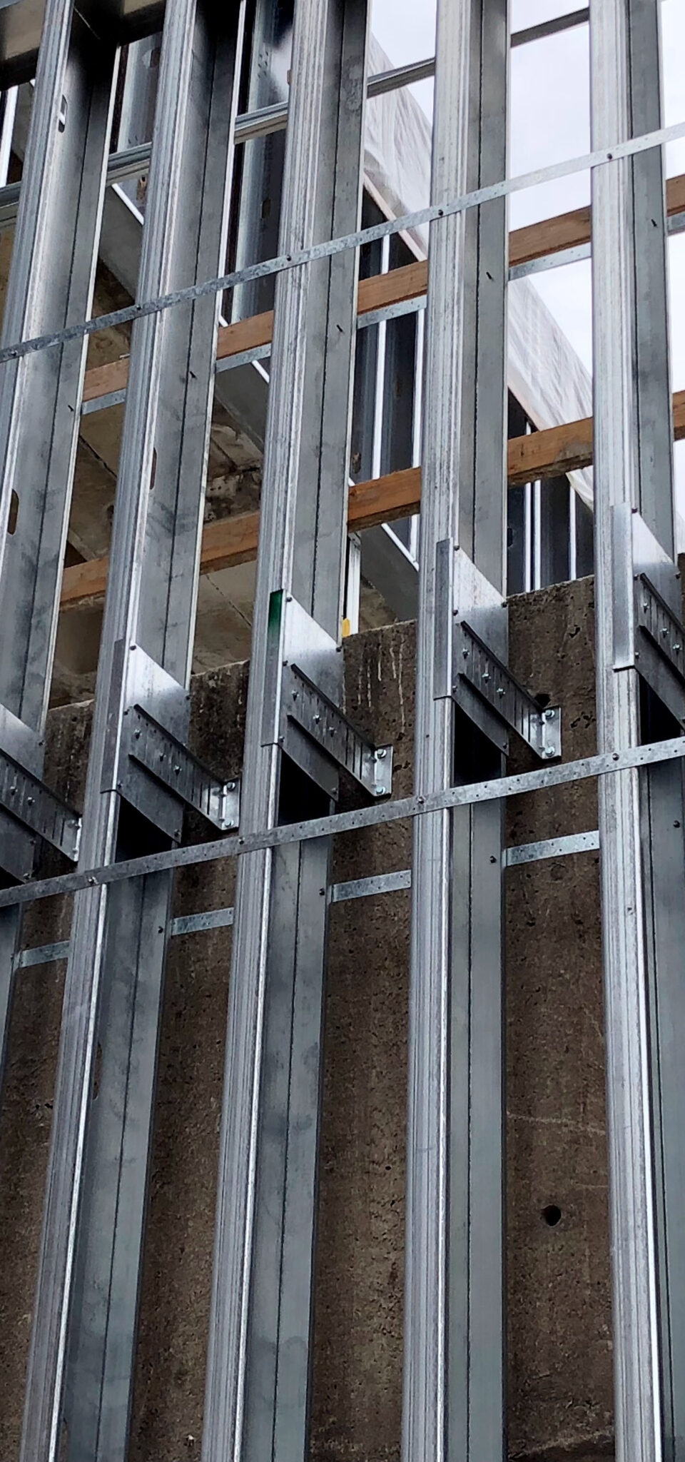 Deflection Clips for Steel Framing | MarinoWARE®